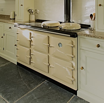 Heritage - An efficient yet modern range cooker for perfect home cooking.